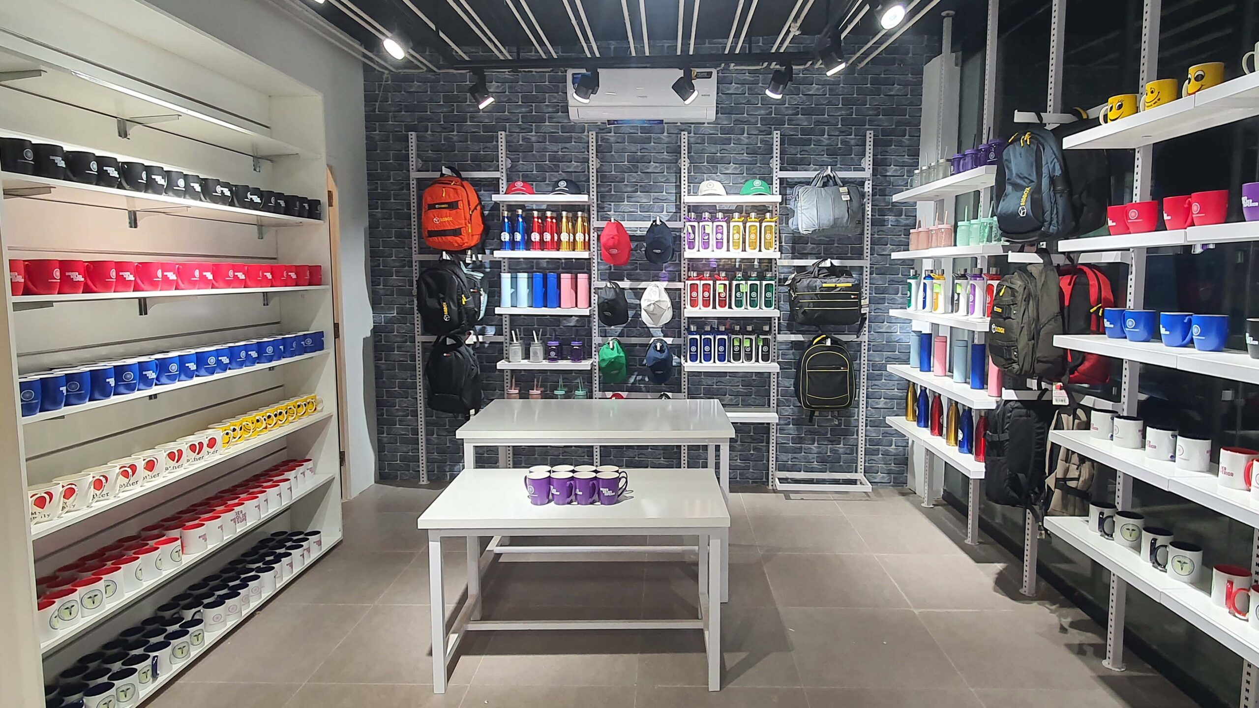 Retail - The Superior Group